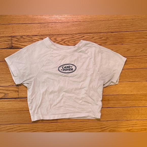 PacSun | Tops | White T Shirt Land Rover Logo In Middle Cropped Tee ...